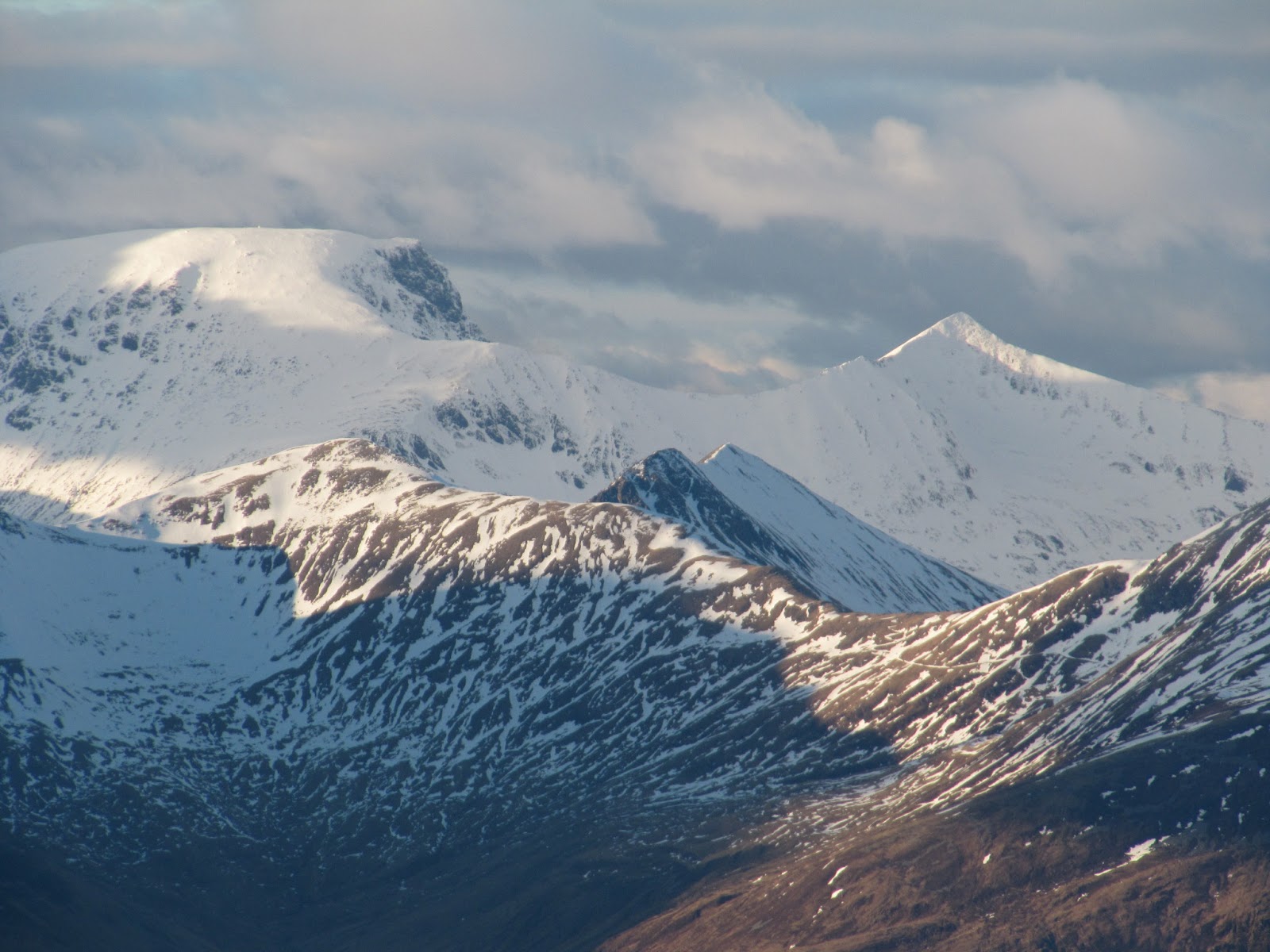 NOT QUITE - TOUCHING THE VOID: Easy Gully II (adj Curved Ridge) with ...