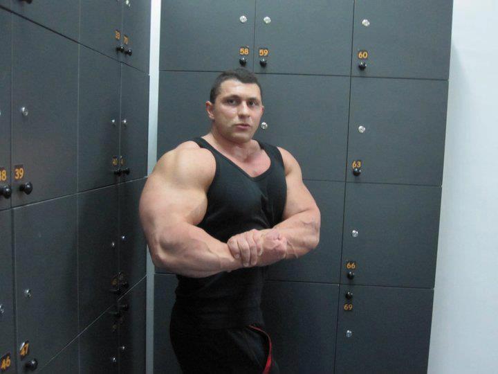 Muscle Ammiratore: IANA IONUT : THE ROMANIAN MUSCLEBULL