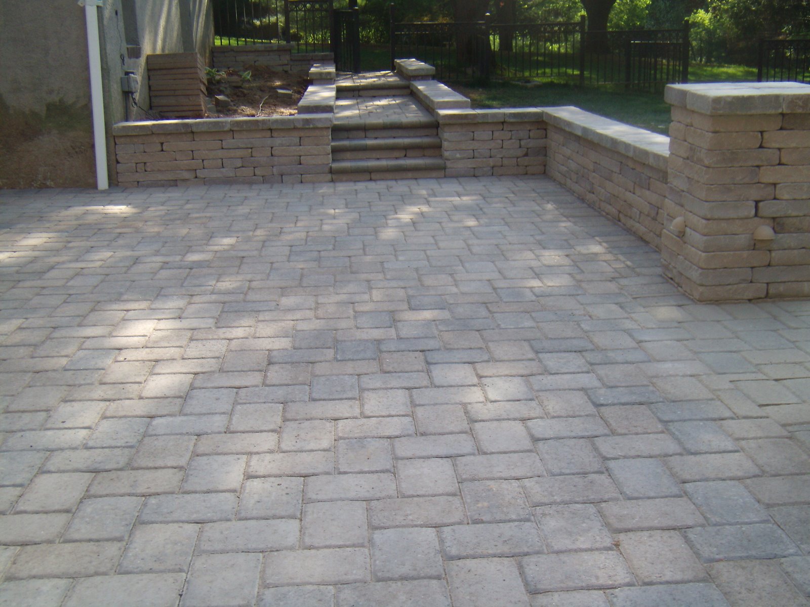 BEAUTIFULL YOUR HOME WITH INTERLOCKING PAVERS: PATIO WITH 6X9 TAN ...