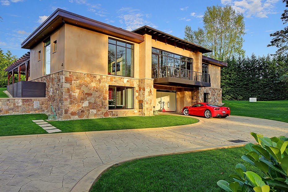 La mejor casa para tener tu colección de coches de lujo (20 Fotos)