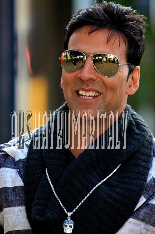 Akshay Kumar Italy: UNSEEN PHOTOS: Akshay Kumar shooting his tv show ...