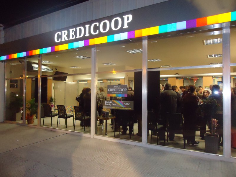 FM LIBERTAD 107.5: Reinauguración de la Filial Villa Cañás del Banco ...