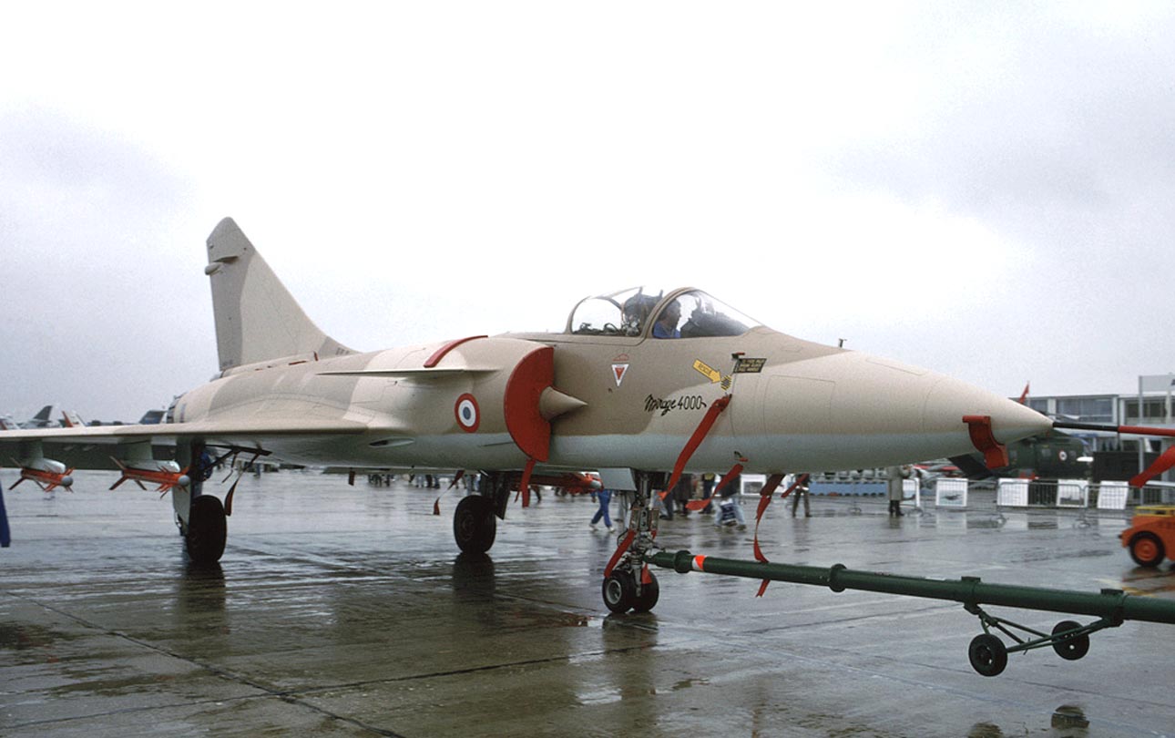 FDRA - Fuerza Aérea: Mirage: Prototipo Mirage 4000