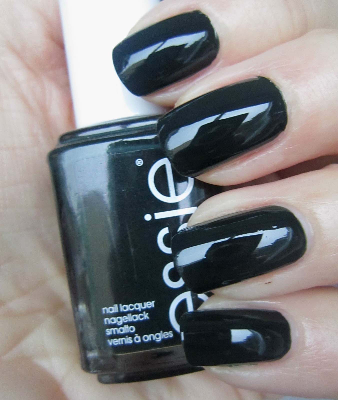 NAILTASTIC: Essie Stylenomics