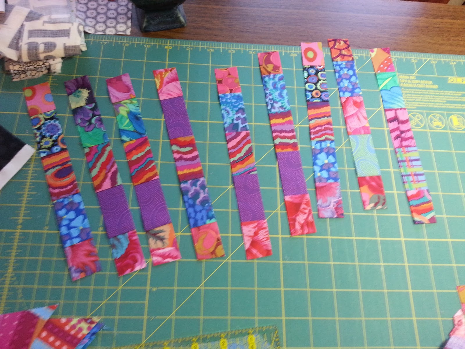 Eye Candy Quilts: Behind the quilt - Pixie Sticks