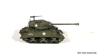 Gulumik Military Models: M4 Sherman with M26 Pershing turret 1/72