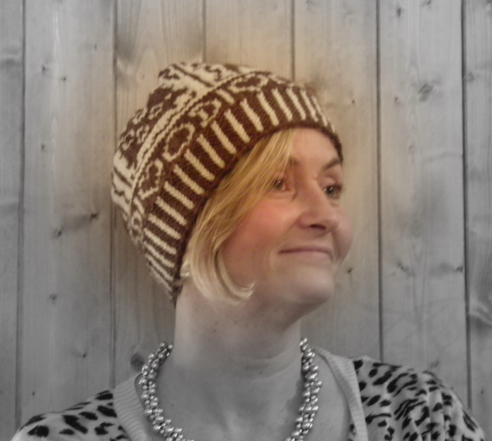 torirot's stitches: Ginger bread hat