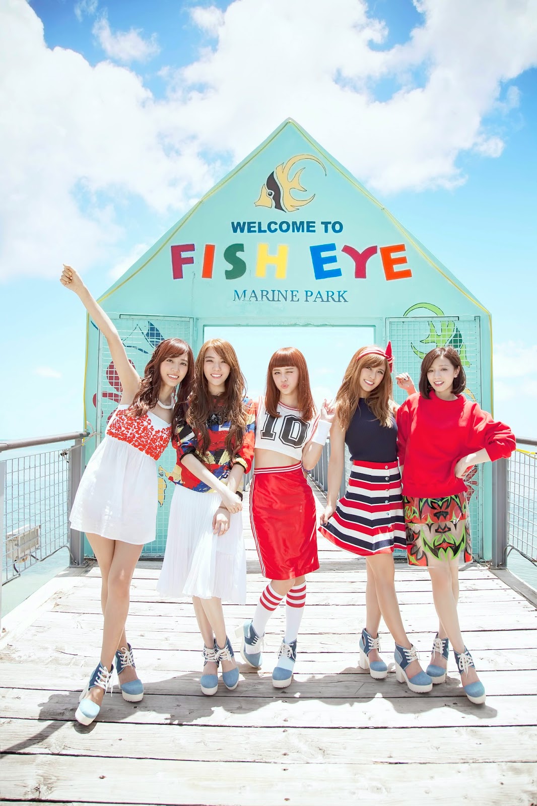 Popu Lady飛關島拍寫真MV 「好好」大玩女女互吻 - WoWoNews