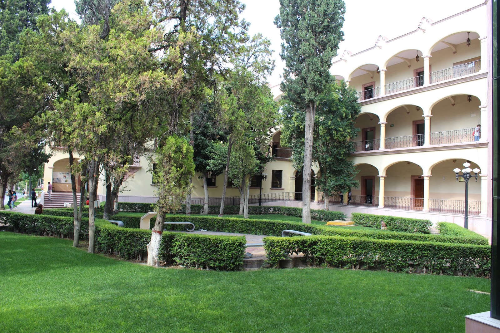 Conoce Saltillo: Fotos comparativas del jardín del Instituto ...