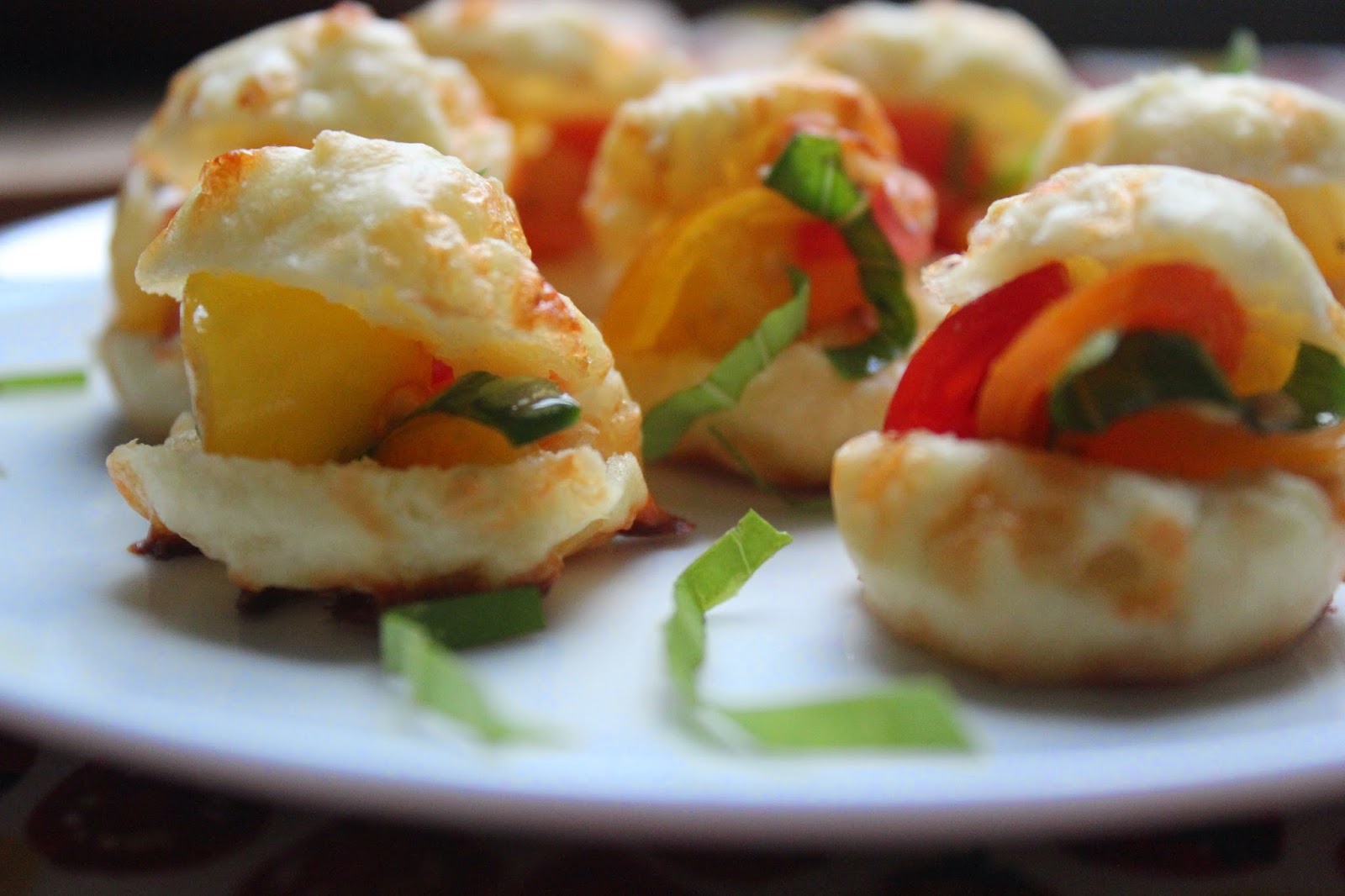 Delicious Dishings: Mini Profiteroles With Tomatoes And Basil