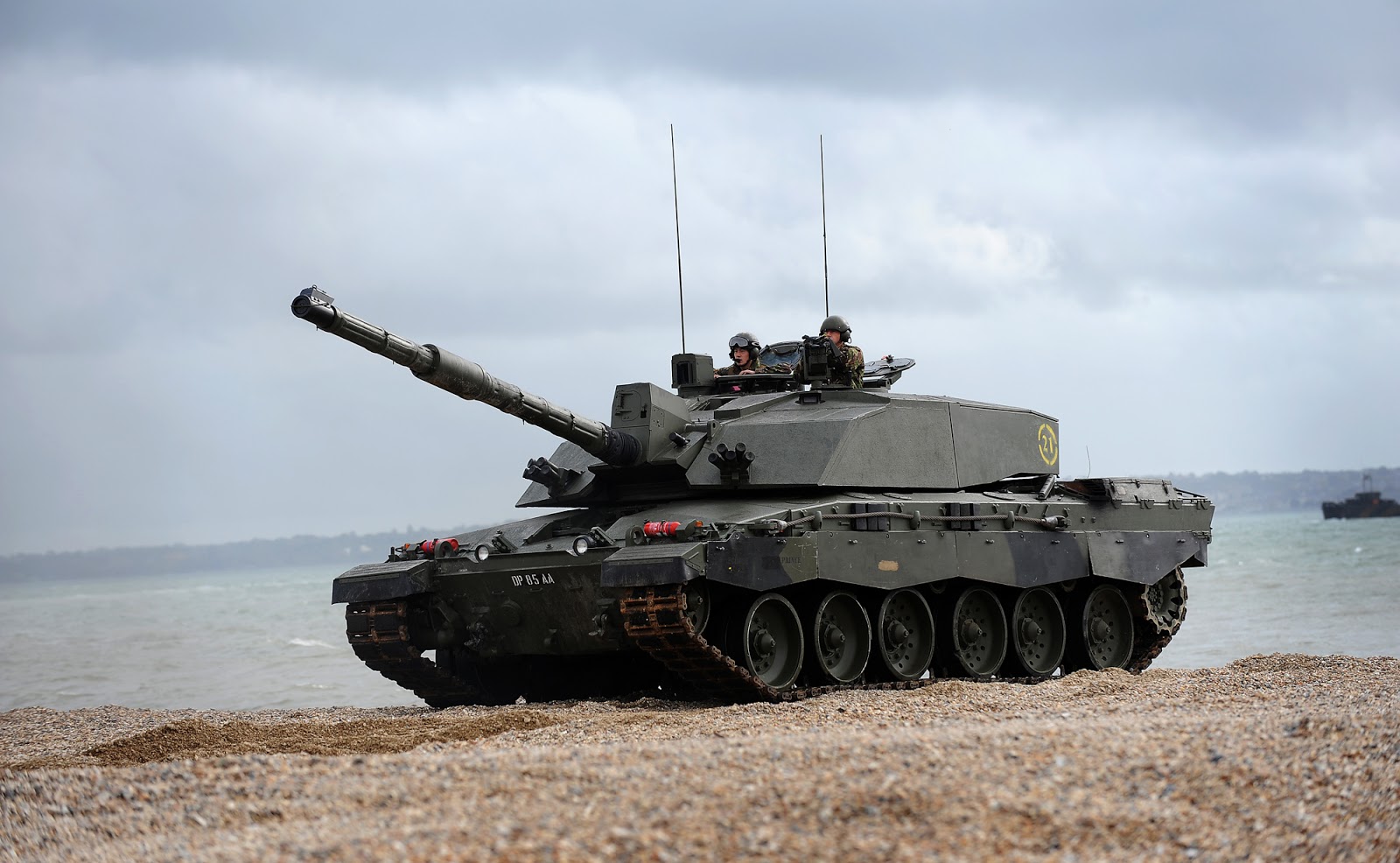 SNAFU!: Challenger 2 MBT to be modernized. New tank too expensive....