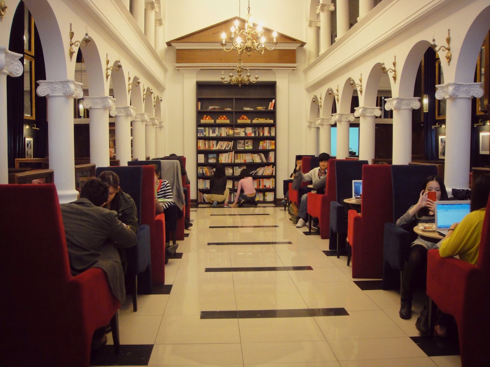 THE LIBRARY CAFE - Melly's Blog