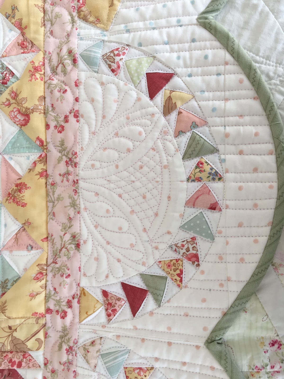 Free to Quilt: Spring Halo