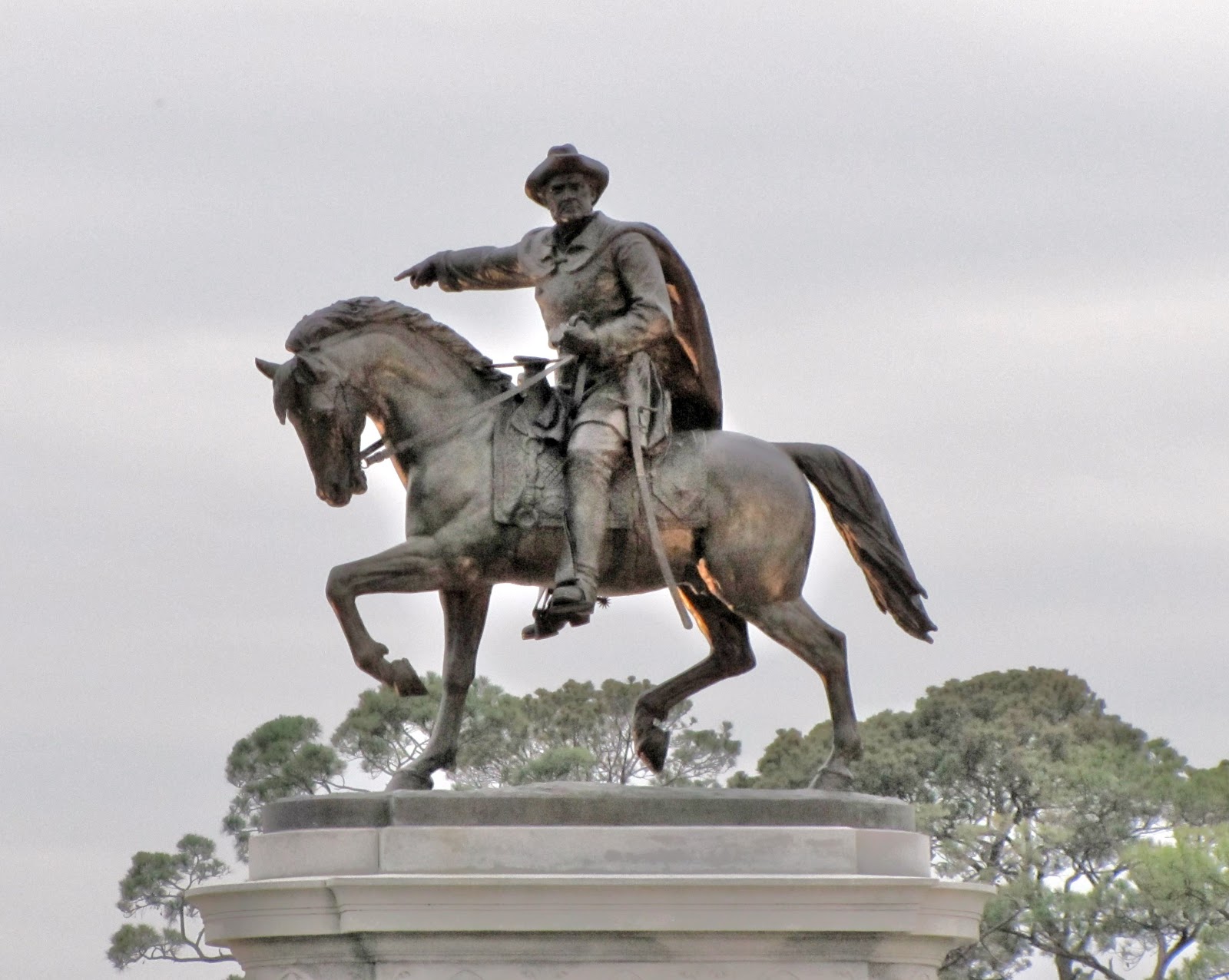 Houston in Pics: Sam Houston themed art around town