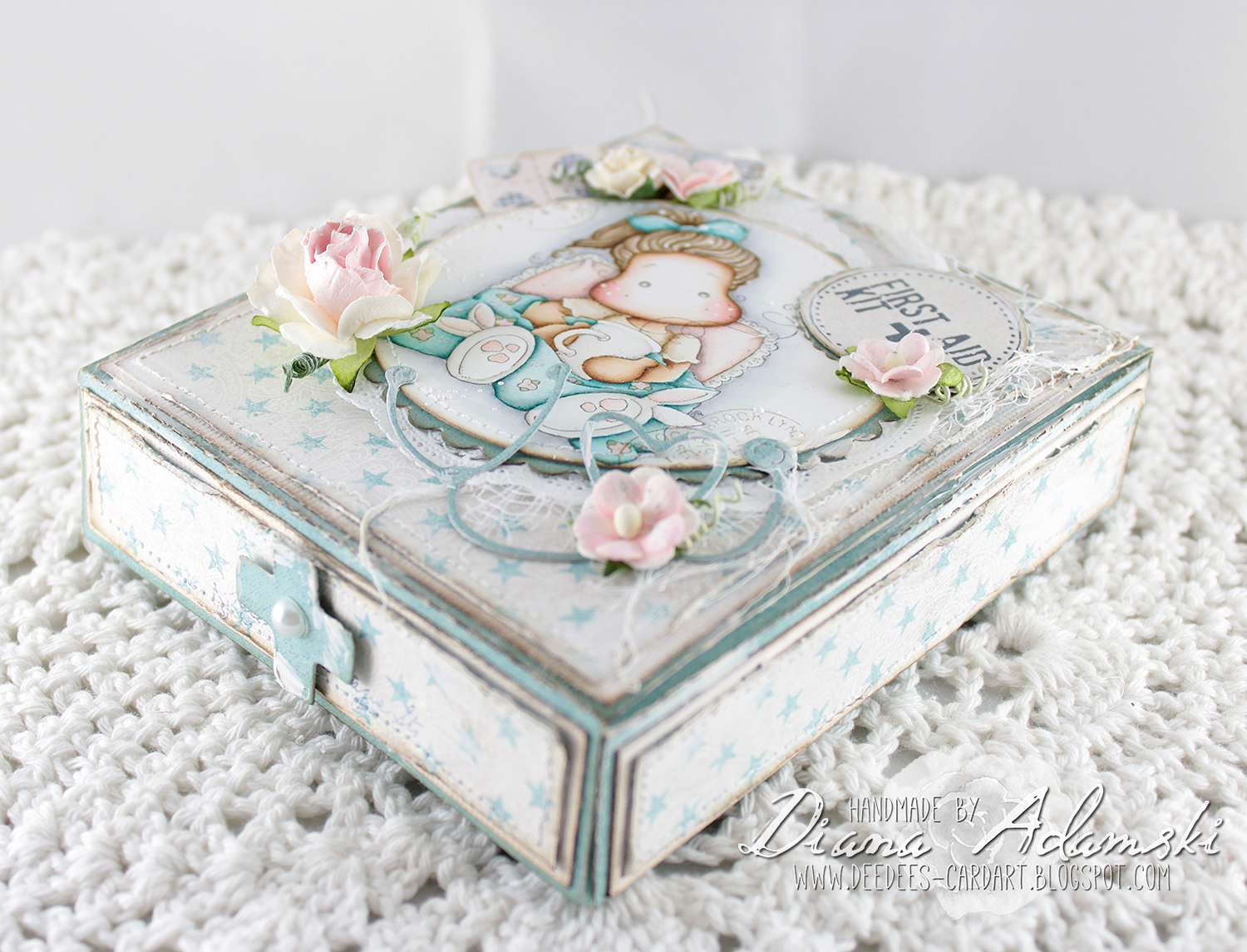 First Aid Kit | DeeDee´s Card Art