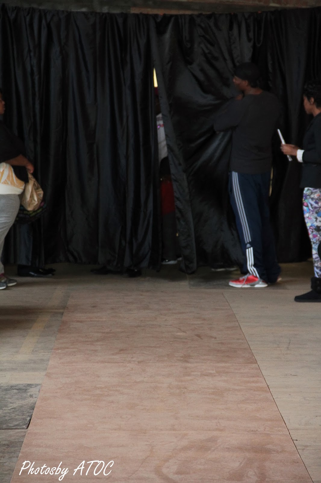 GUTHRIE BONNETT-EVENT EDITOR: Larkin Designs 2020 Fashion Chicago ...