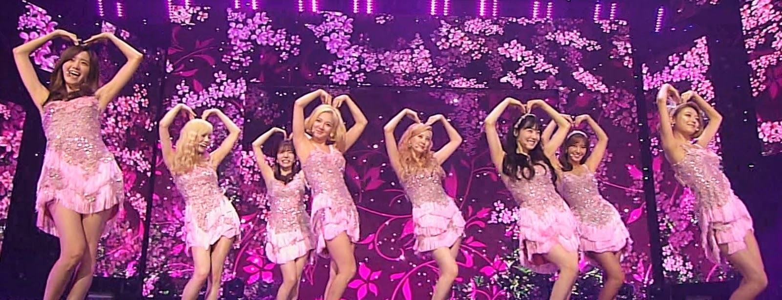 SNSD wraps up their 'Lion Heart' promotions with a Triple Crown win ...
