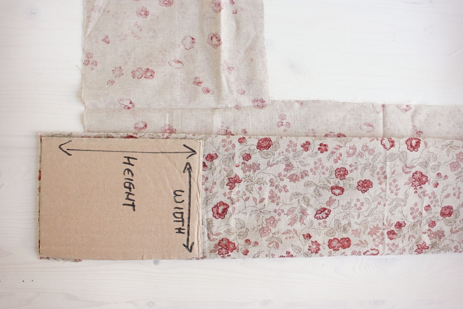 Roxy Creations: Folding fabric tutorial