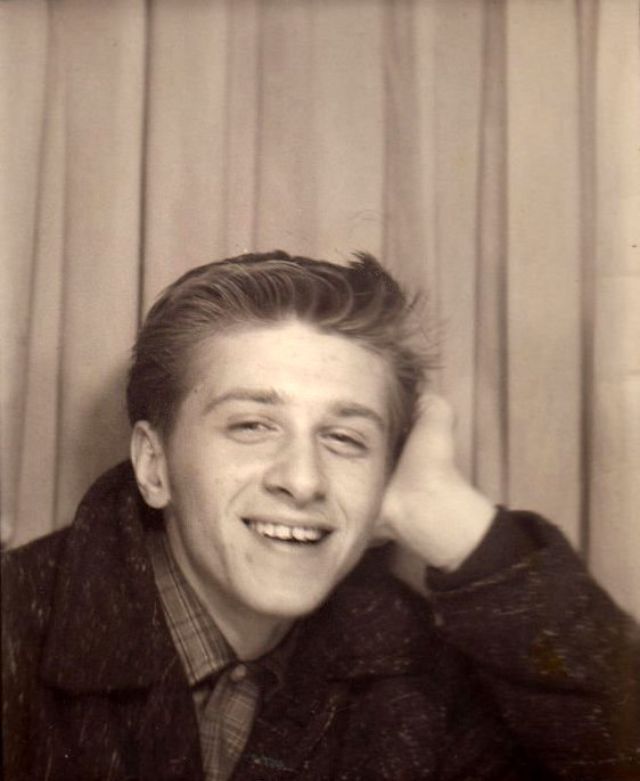 36 Cool Portraits From Photo Booths That Defined Men's Hairstyles in ...