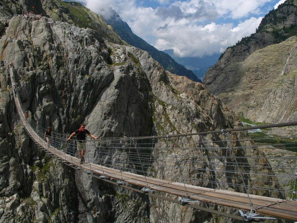 The Trift Bridge: The Longest Pedestrian Suspension Bridge in the Swiss ...