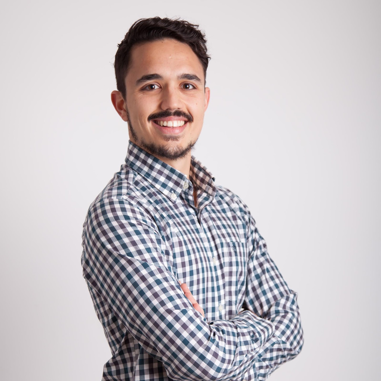 MALETA DE LIBROS: Come comida real. Carlos Ríos