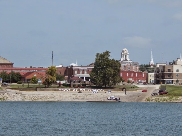 Seahorse's Great Loop Adventure: EVANSVILLE, IN TO HURRICANE ISLAND, KY