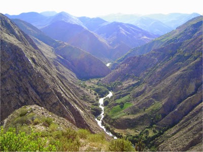 Carpeta de Geografía: Valle en V