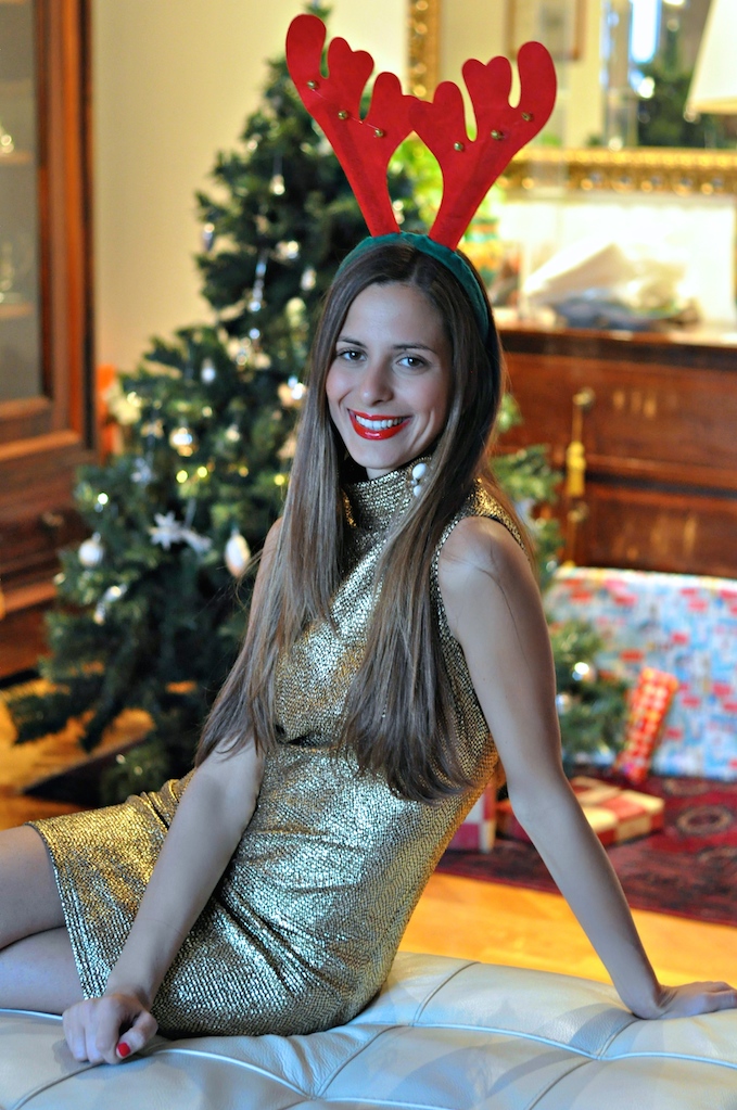 Rosso e oro? I colori perfetti per un look natalizio | Cosa Mi Metto???