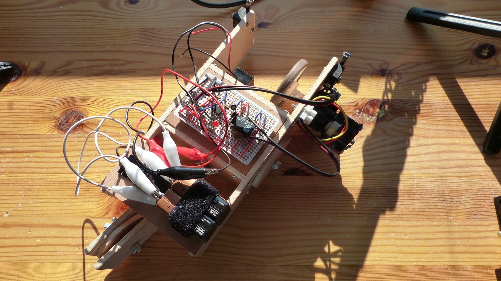 Building a robot cart (Experiment 32 of Make:Electronics) finished