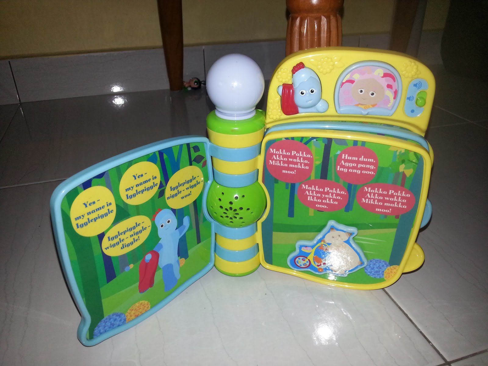 MYBUNDLETOYS2: VTECH In The Night Garden Sing n Slide Nursery Book (SOLD)