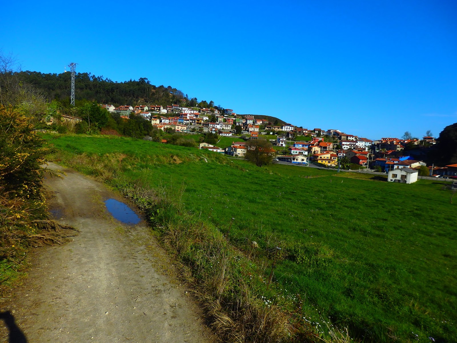 Xurde Morán: NIEMBRU: LA FORTALEZA SAGRADA EN LOS ACCESOS A LAS PLAYAS ...