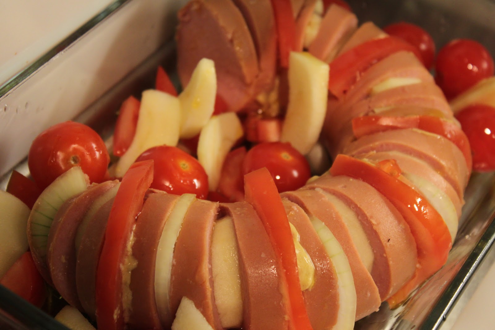 Mumsfillibaba!!!: Ugnsbakad falukorv med extra allt