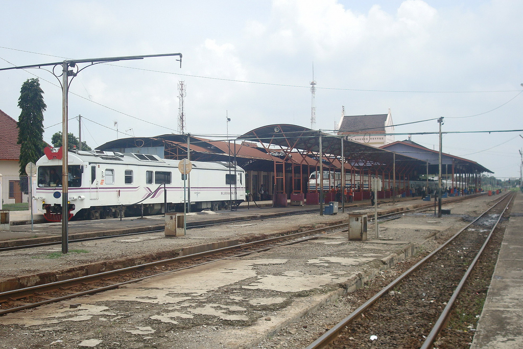 WIJAYAKUSUMA CILACAP: KERETA API INSPEKSI (KAIS) WIJAYAKUSUMA 4