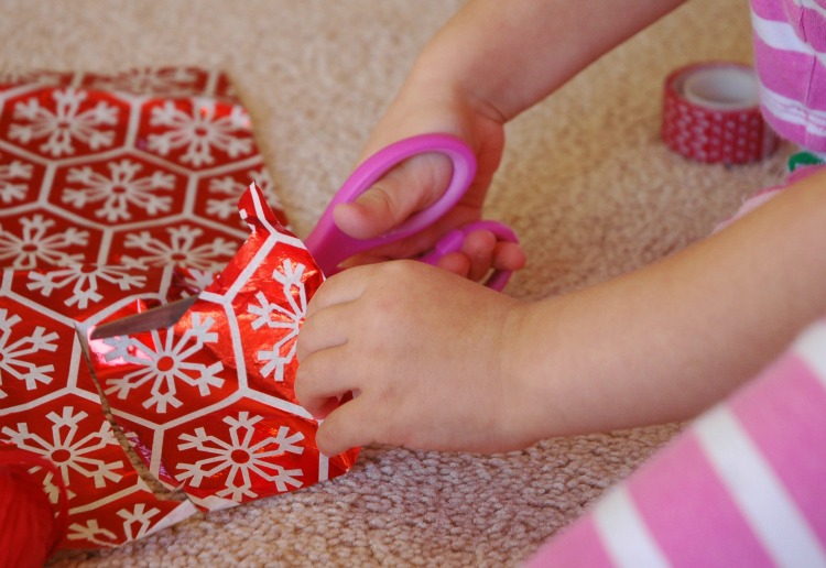Christmas Cutting Tray | What Can We Do With Paper And Glue