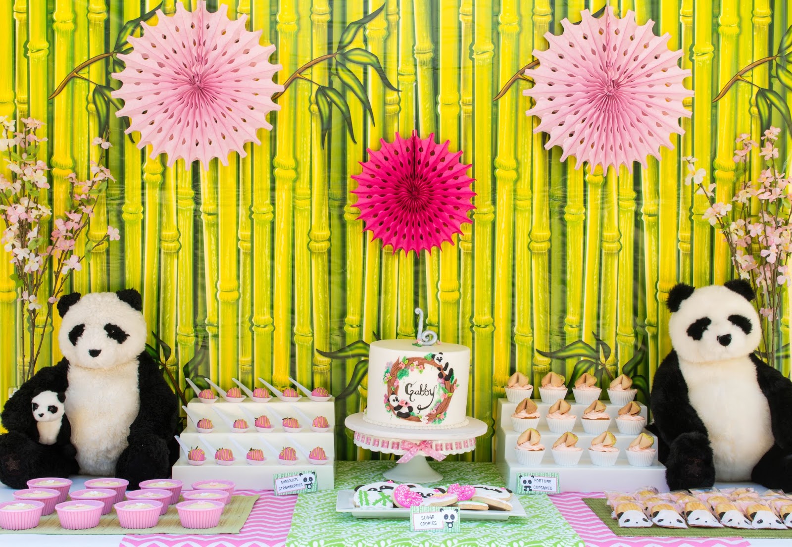 Bella C Parties: Pretty Panda Party