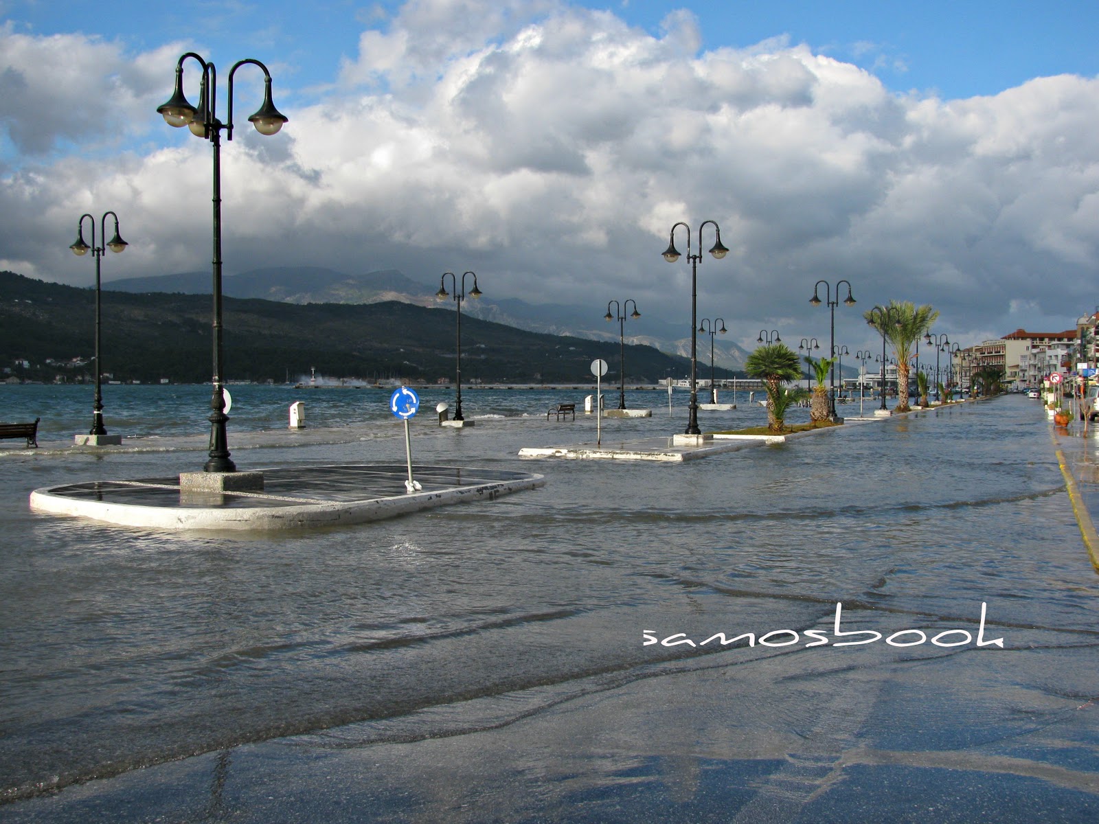 samosbook: Καράβια βγήκαν στη στεριά και πιάσανε τα όρη... ΣΑΜΟΣ 4/12/2012