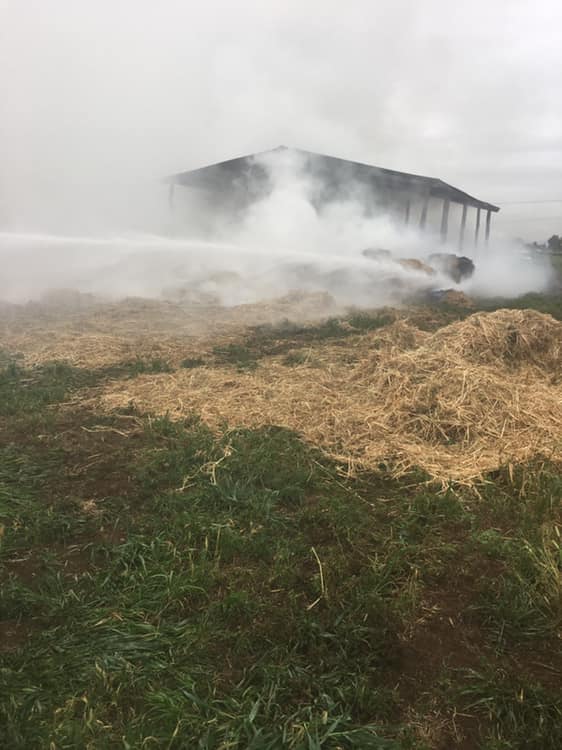 Crews Battle Hay Shed Fire At Muswellbrook - 2NURFM