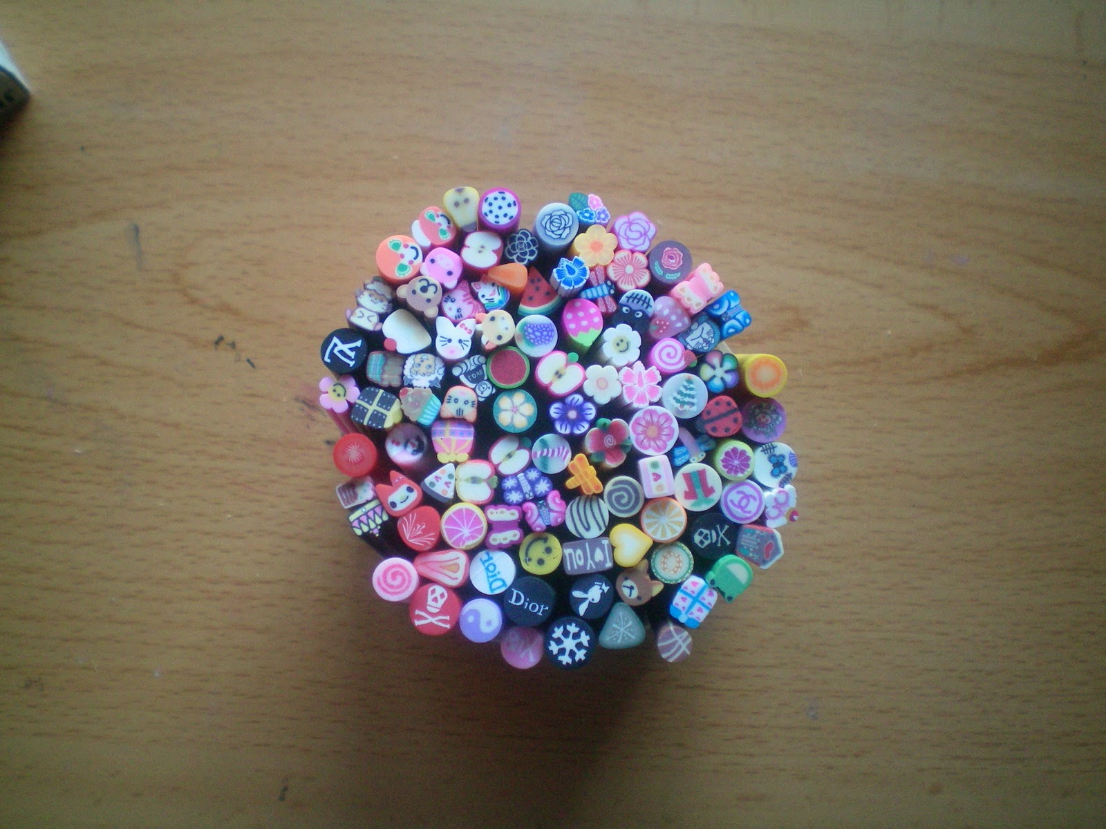 SOÑANDO EN TECNICOLOR: KIT DE FIMO DE BORNPRETTYSTORE