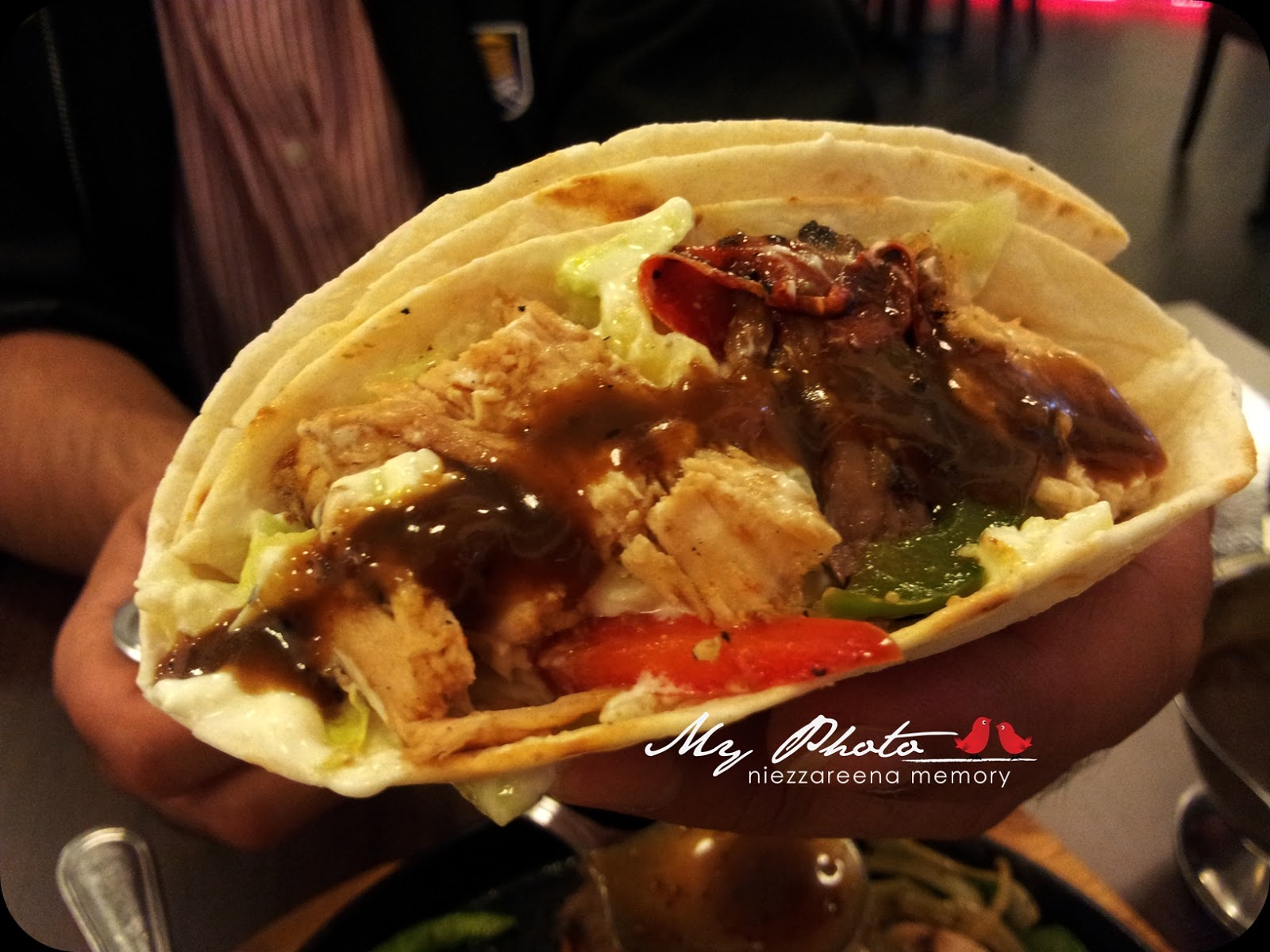 niezzareenamemory02: wadihana islamic steakhouse