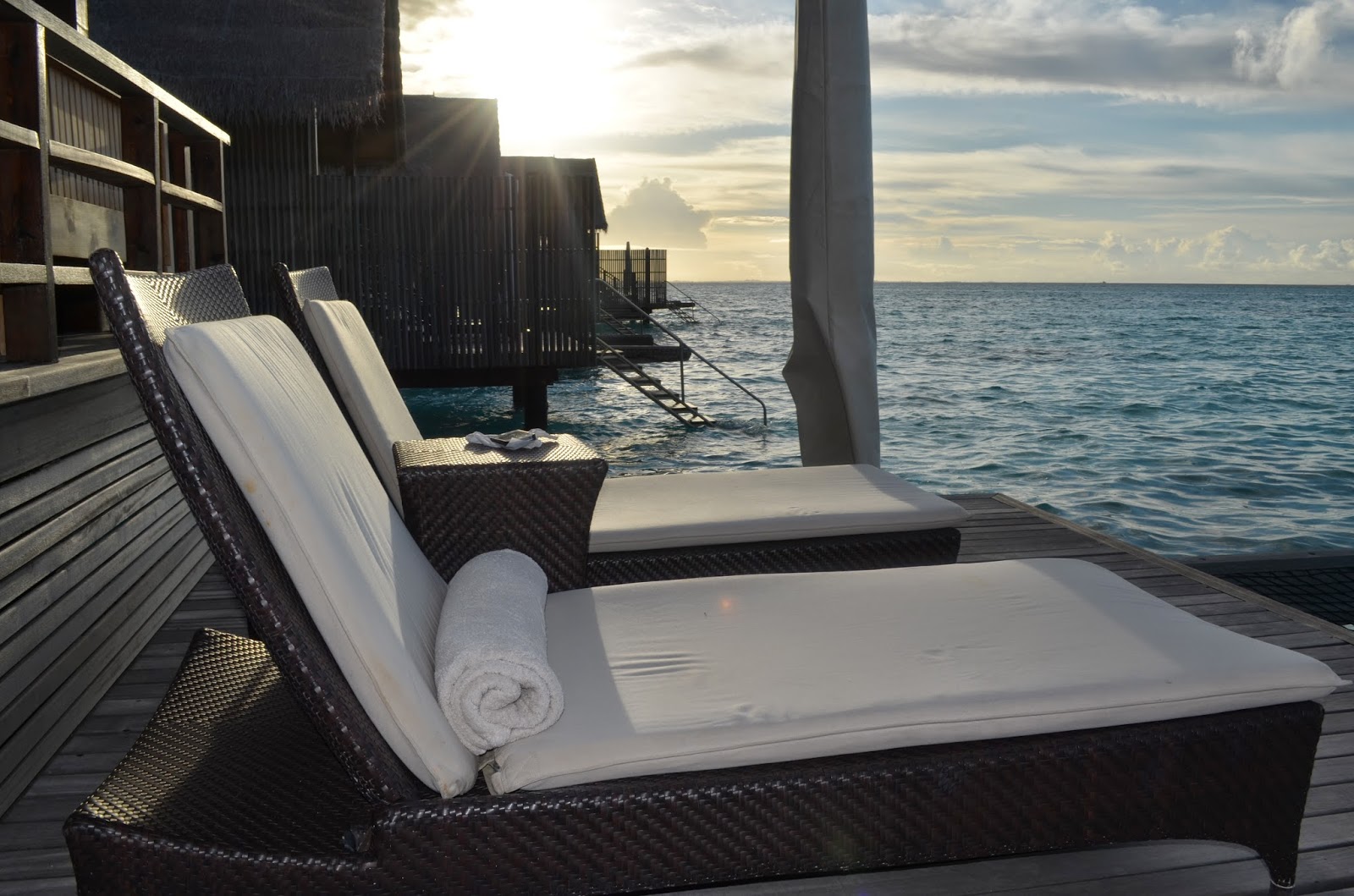 Oman? Oh My!!: 30th Anniversary in The Maldives!