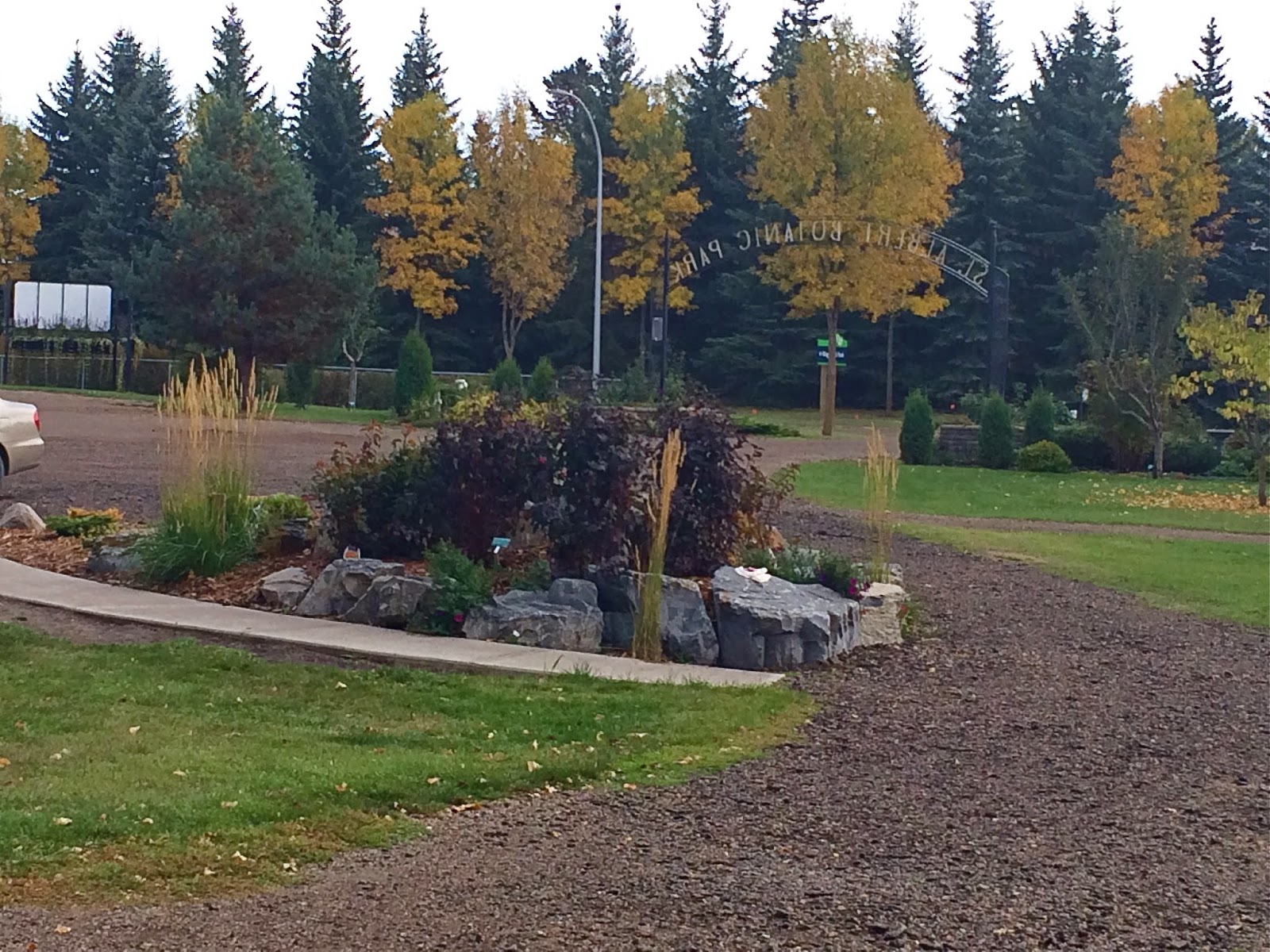 LIVING THE GARDENING LIFE: St. Albert Botanical Park - a gem in the ...
