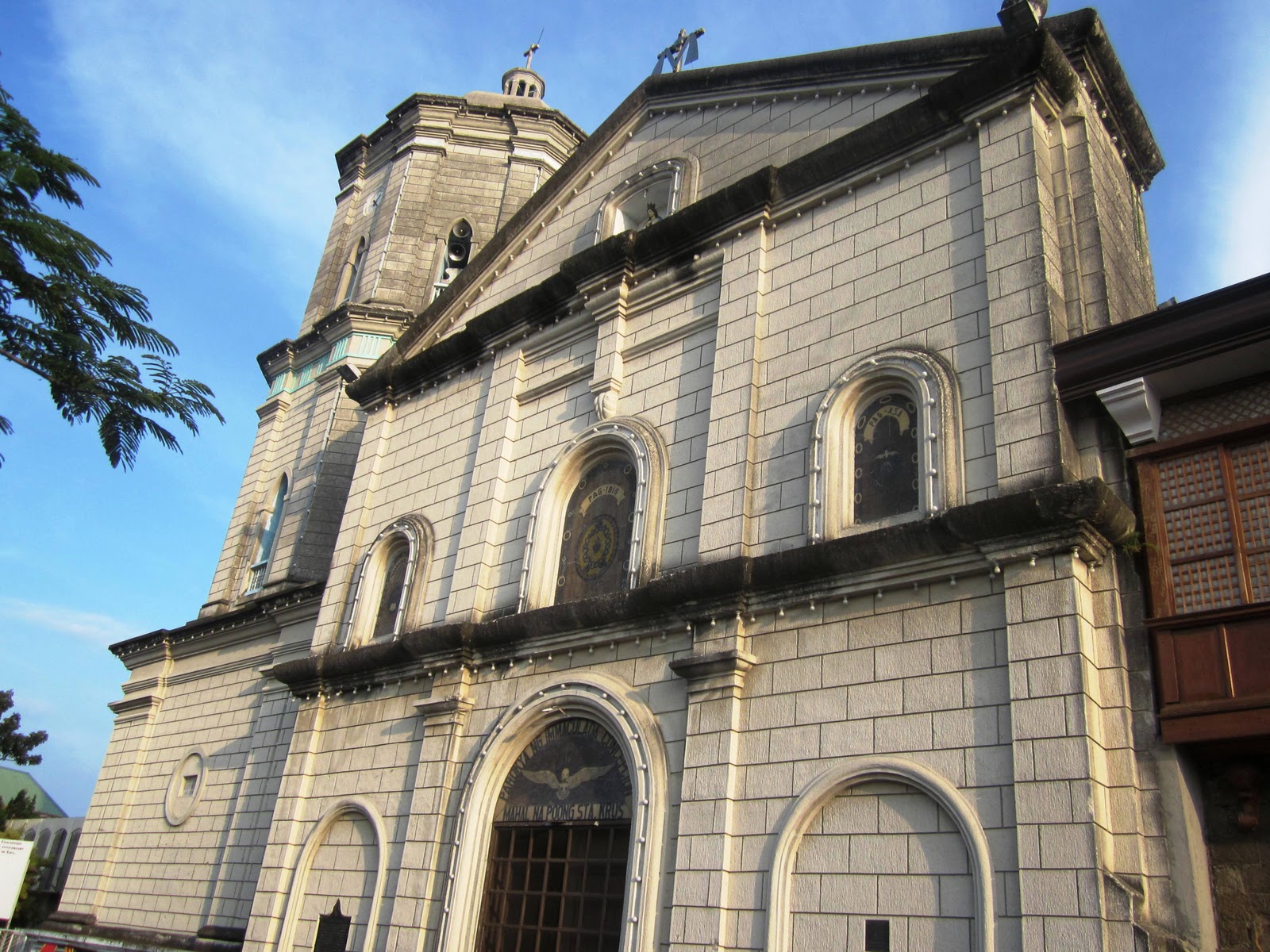 Ben Goes Where: Visita Iglesia in Batangas