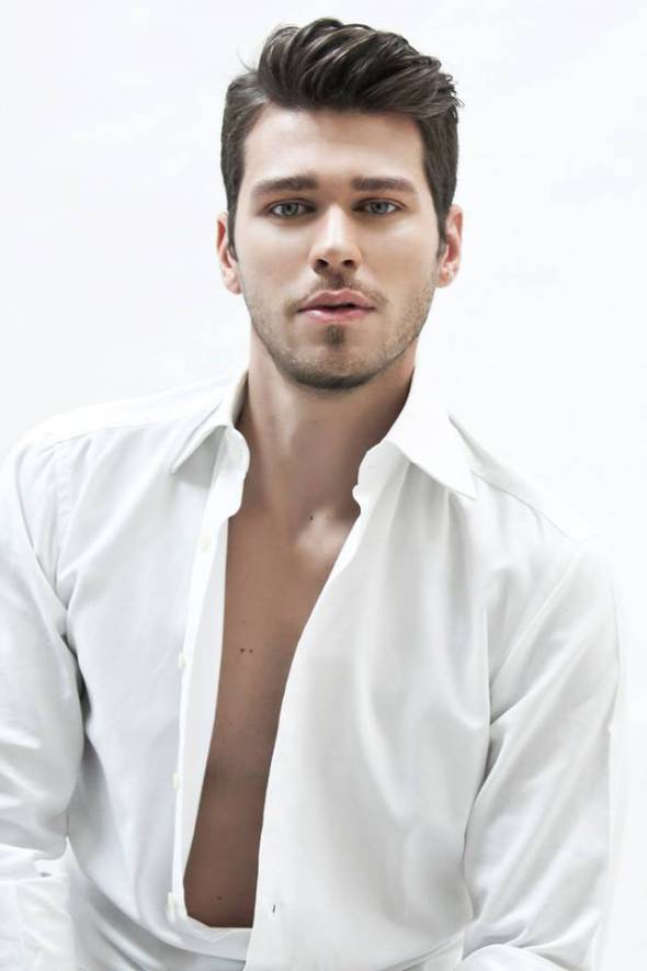 Oh yes I am: Luis Rocha by Augusto Carneiro