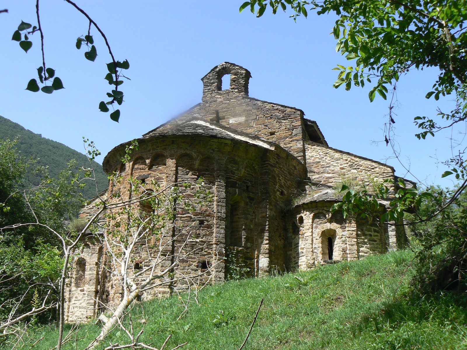 TRIBUNA BERGUEDANA: SANT PERE DE BURGAL (PALLARS SOBIRÀ)