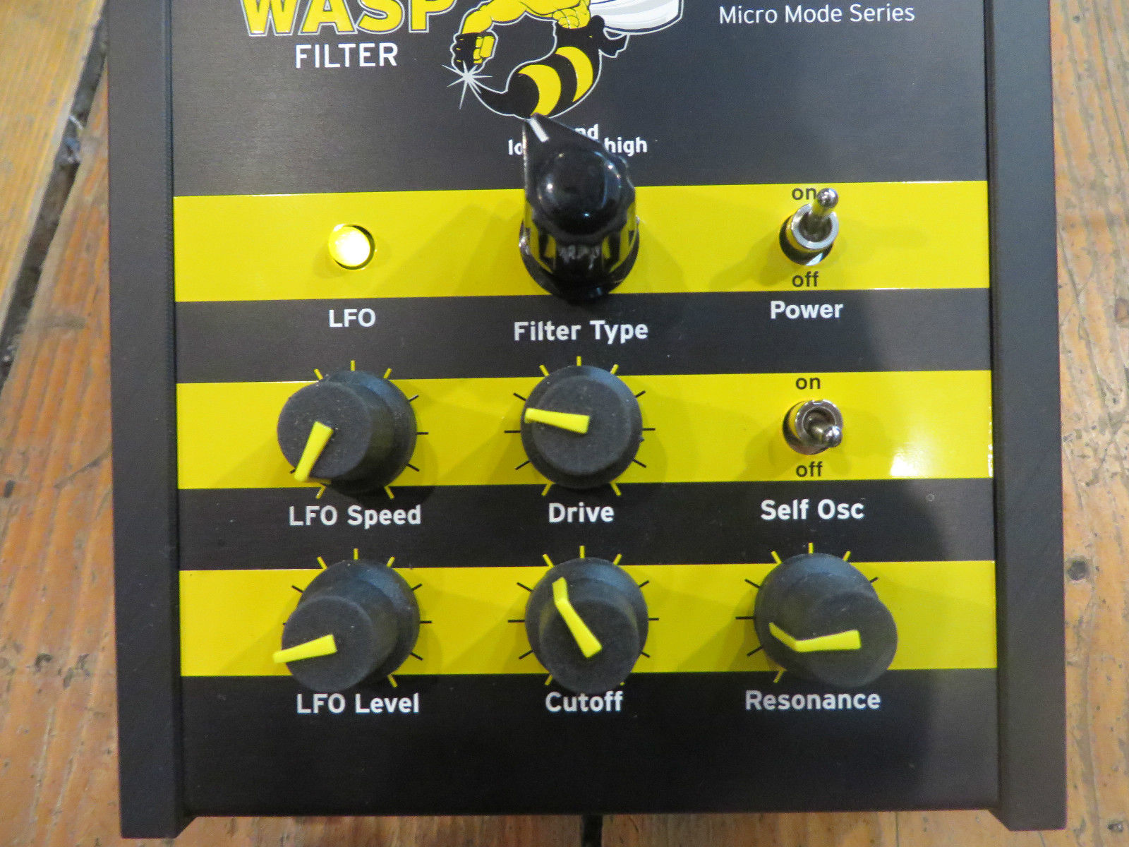 MATRIXSYNTH: MINT MODE MACHINES MW-01 WASP FILTER SN 002