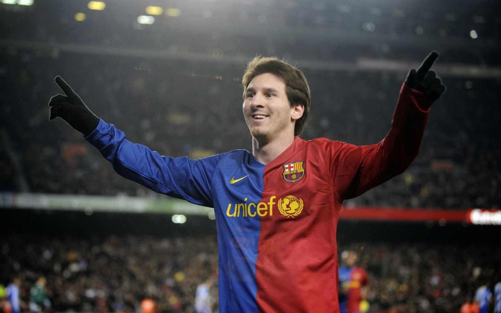 Messi Old Hairstyle - Wallpaper Style