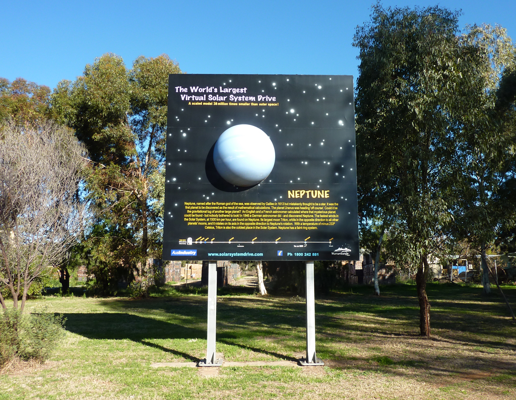 living mountains: dark cloud constellations : the emu and coalsack nebula
