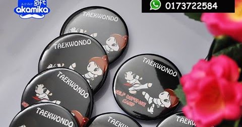 BUTTON BADGE COMEL - CENDERHATI AKAMIKAGIFT | Cenderahati | Cenderamata ...