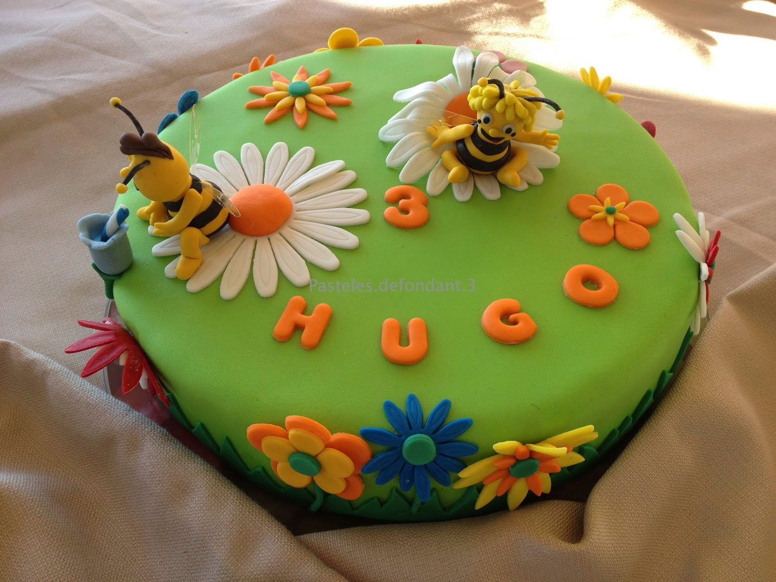 Abeja Maya | Pasteles de fondant