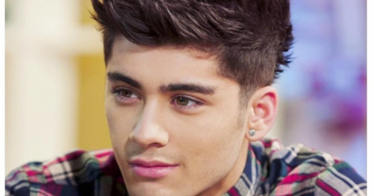 Zayn Malik Candid Smile Wallpaper | Take Wallpaper